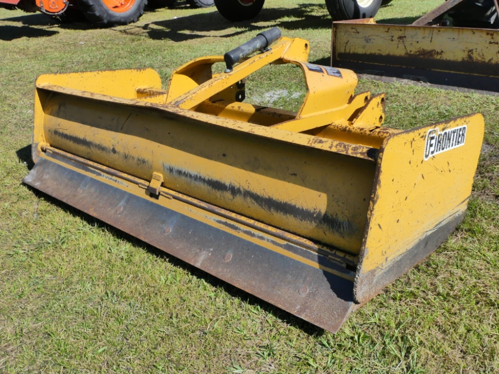 #584 - FRONTIER BOX BLADE | DeMott Auction