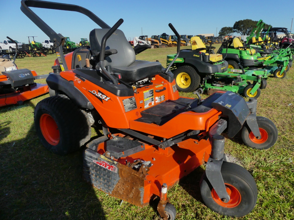 #386 - 2011 KUBOTA ZD331 | DeMott Auction