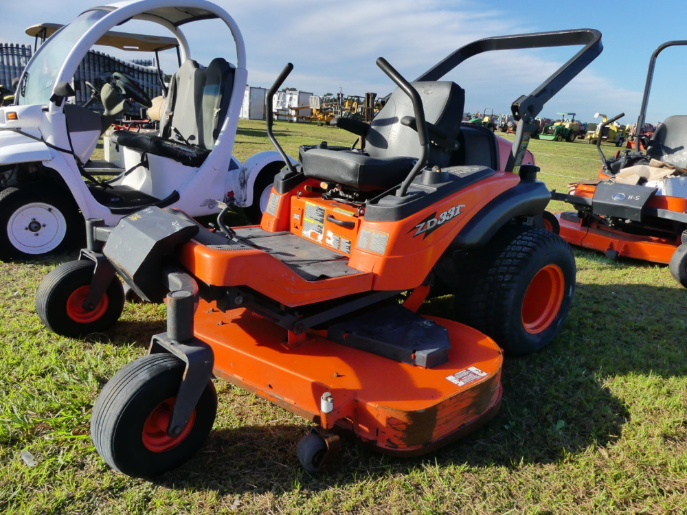 #386 - 2011 KUBOTA ZD331 | DeMott Auction