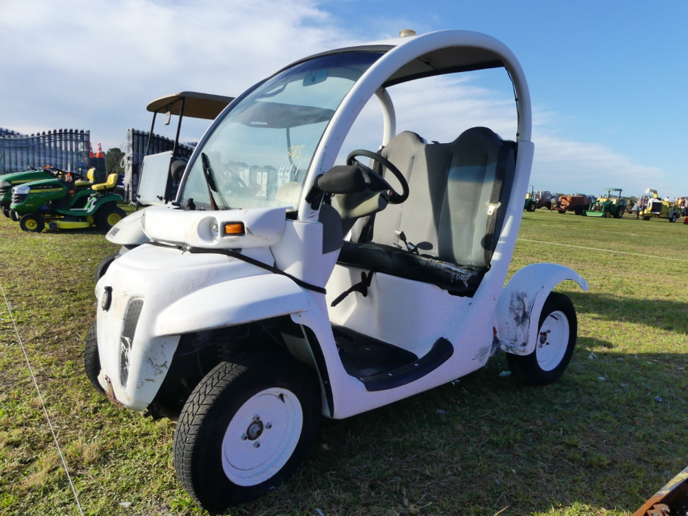 #385 - GEM ELECTRIC CART | DeMott Auction