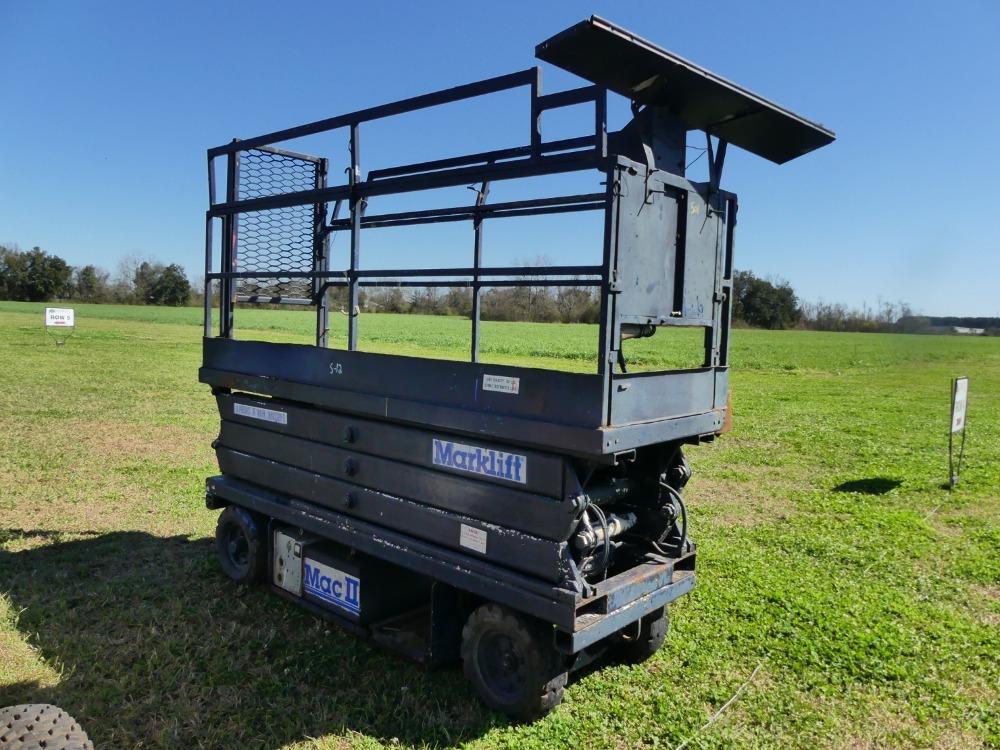 #501 - Marklift Mac II Scissor Lift | DeMott Auction