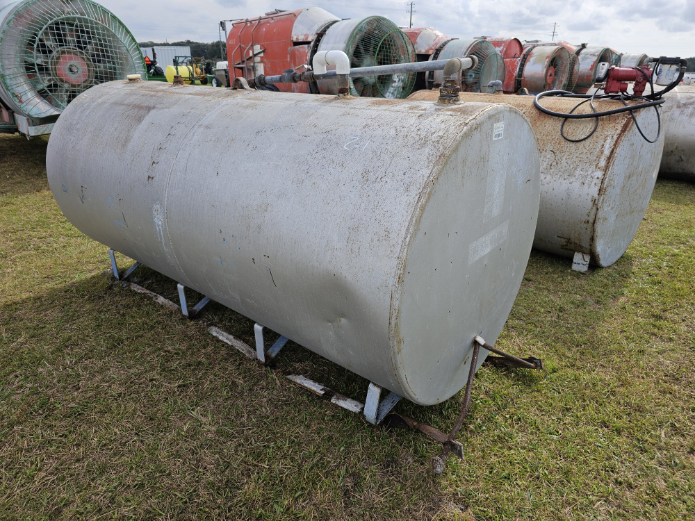 #715 - 500 GAL FUEL TANK | DeMott Auction