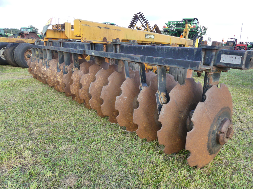 #833 - TAYLOR WAY 650 DISC | DeMott Auction