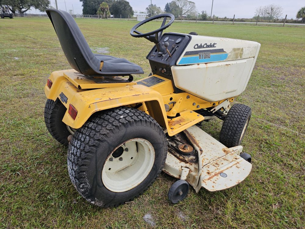 #383C - CUB CADET MOWER | DeMott Auction