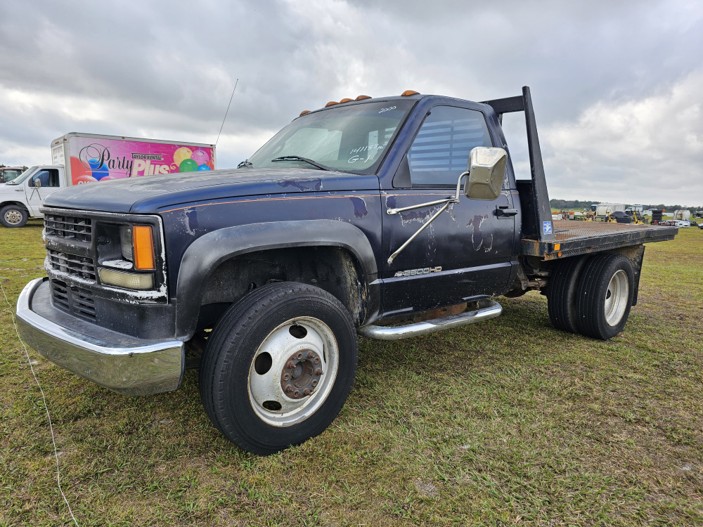 #864 - 2000 CHEVROLET 3500HD | DeMott Auction