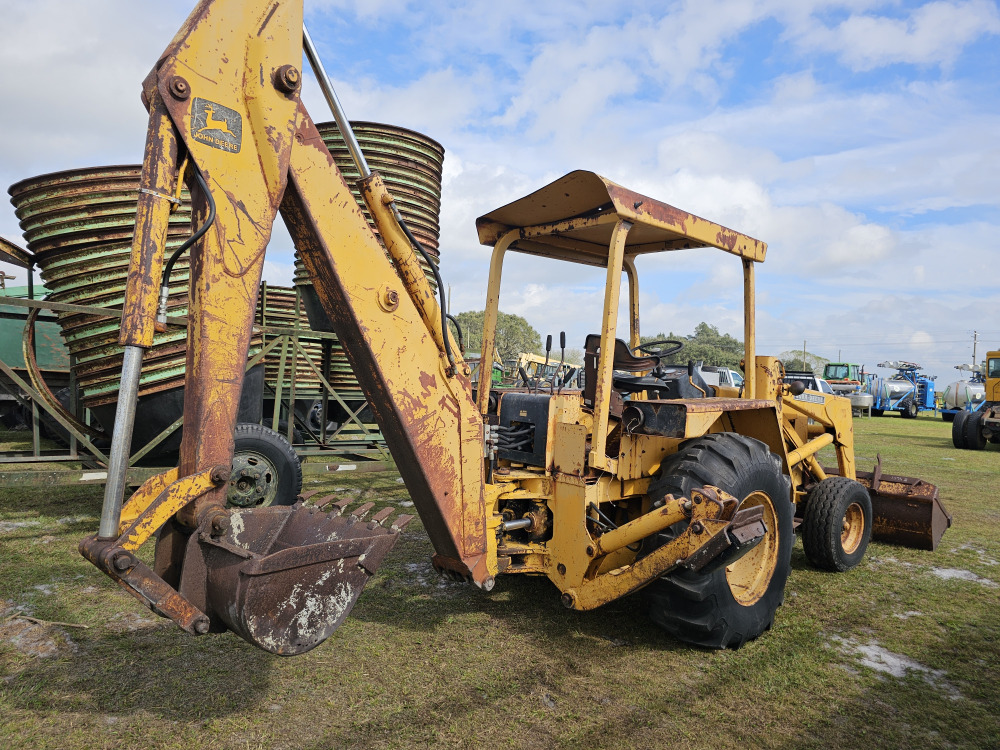 #893 - JOHN DEERE 310A | DeMott Auction