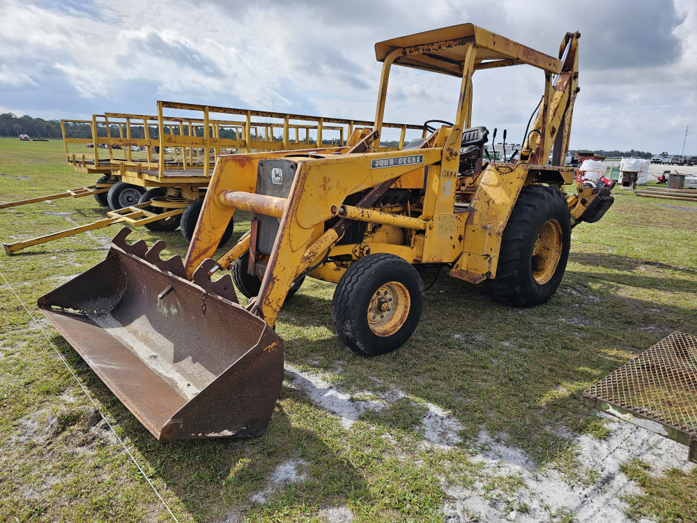#893 - JOHN DEERE 310A | DeMott Auction