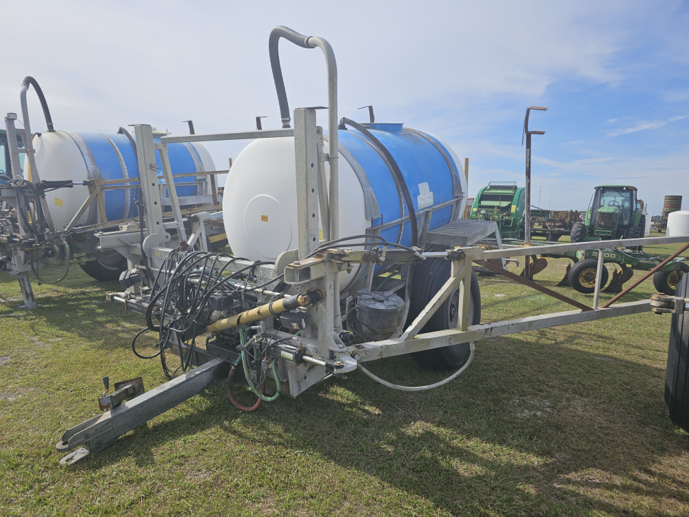 #769 - KENNCO ROW CROP SPRAYER | DeMott Auction