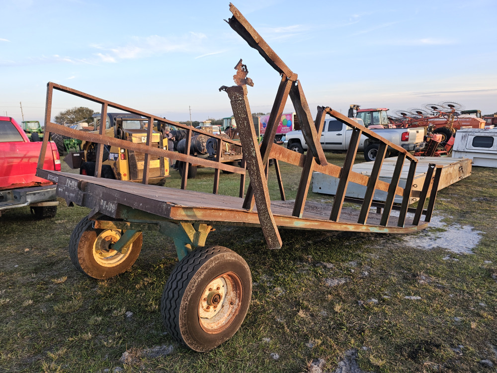 #899A - WAGON | DeMott Auction