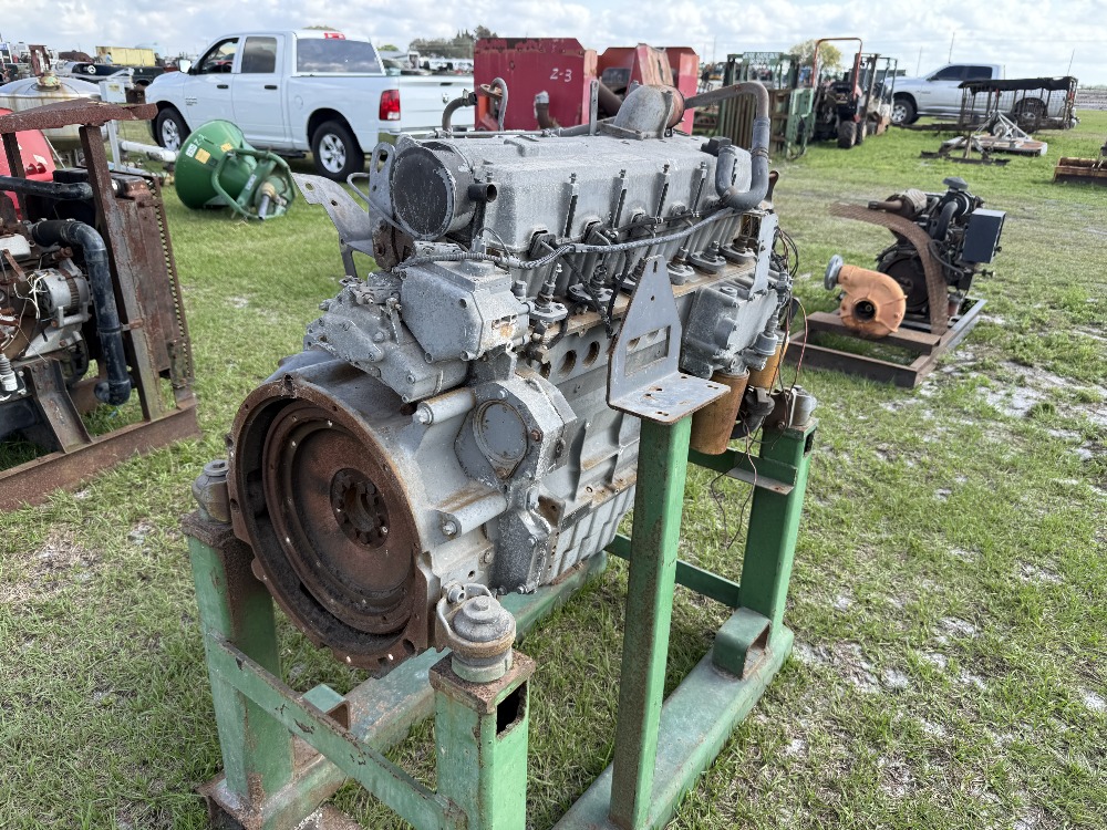 #2240 - Duetz 6 Cylinder Engine | DeMott Auction