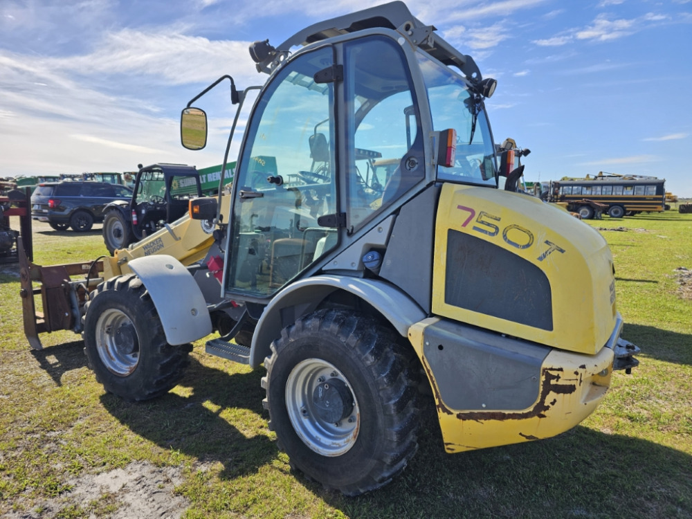 #641 - WACKER NEUSON 750T LOADER | DeMott Auction