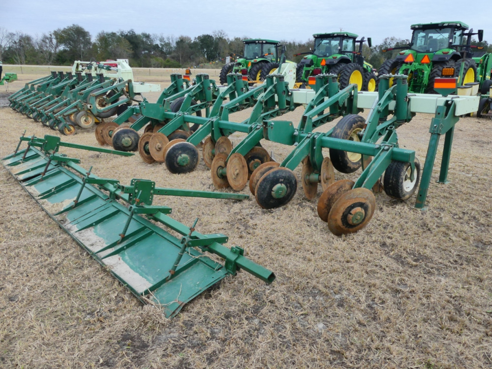 #616 - KMC 6800 BEDDER | DeMott Auction