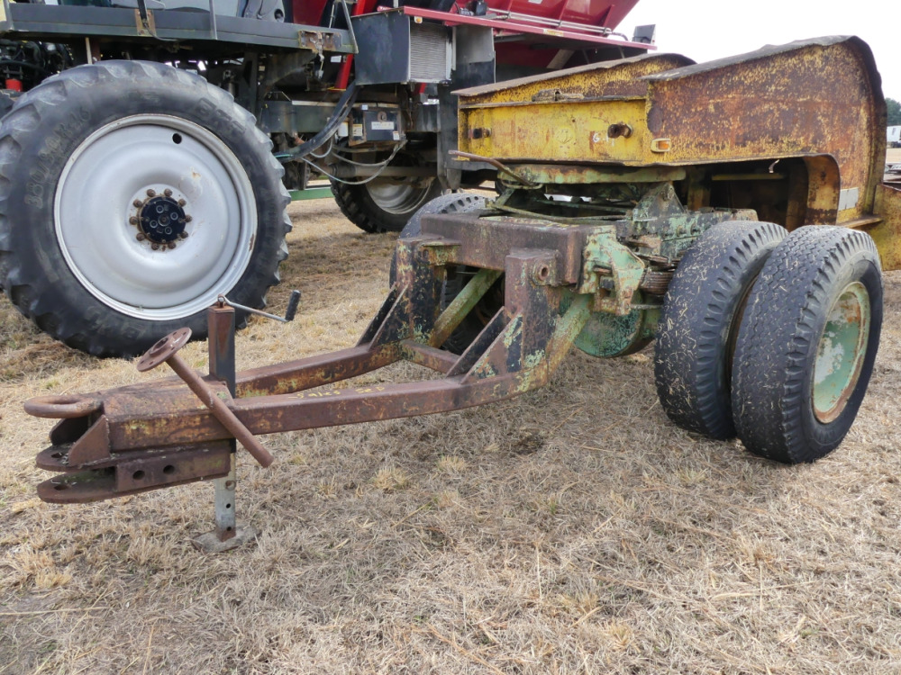 #793 - WHEEL DOLLY | DeMott Auction