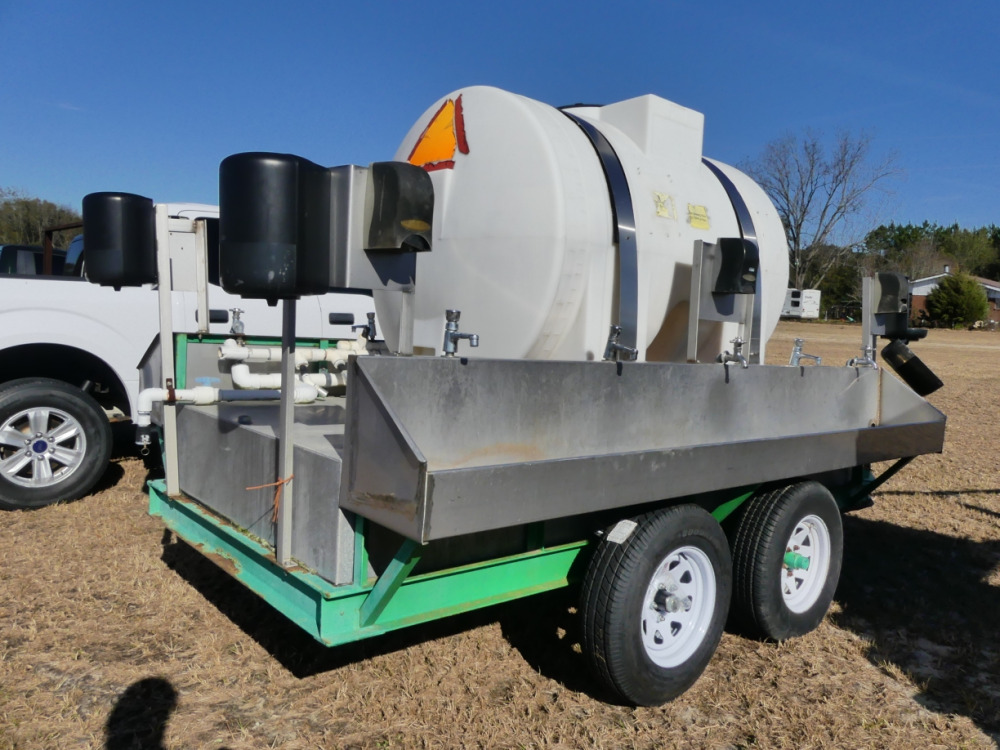 #259 - FIELD WASH STATION | DeMott Auction