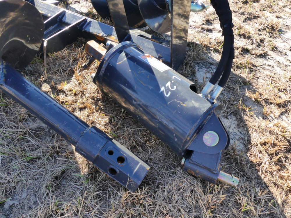 #346 - QUICK ATTACH AUGER | DeMott Auction