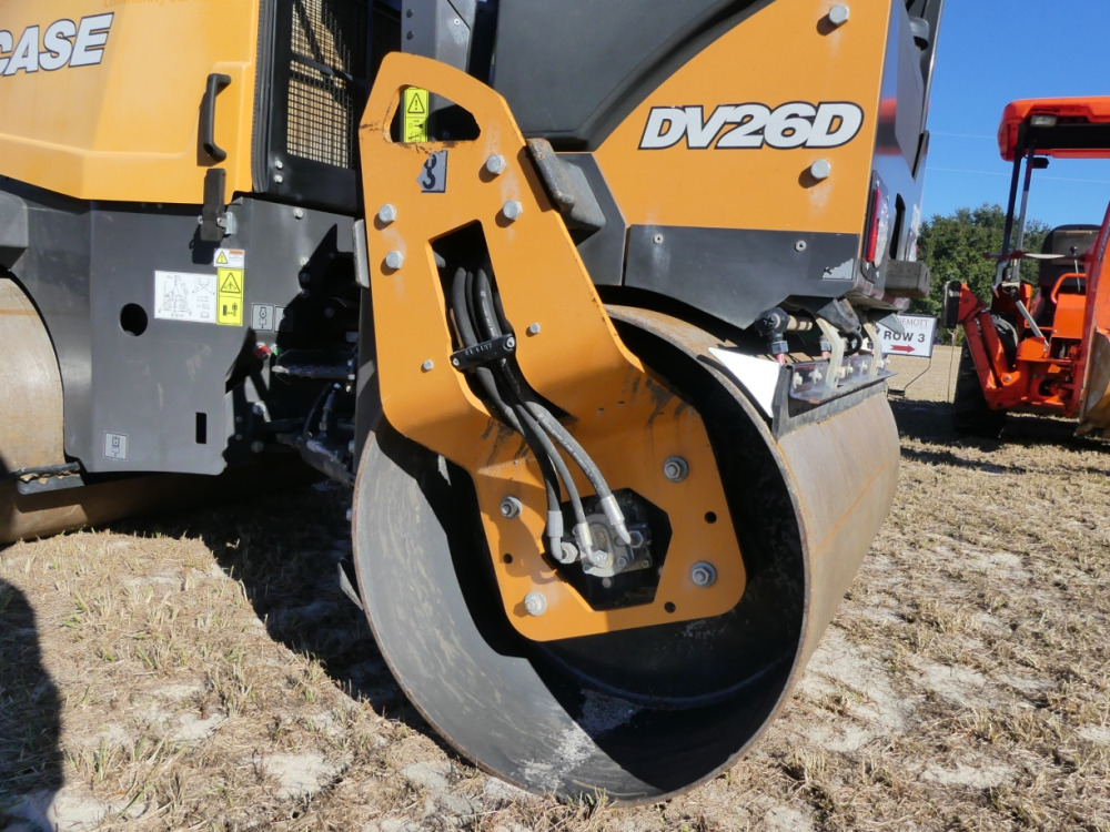 #281 - 2020 CASE DV26D DRUM ROLLER | DeMott Auction
