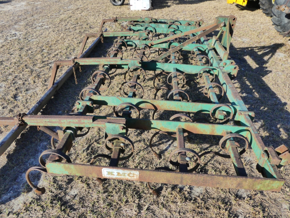 #424 - KMC FIELD CULTIVATOR | DeMott Auction