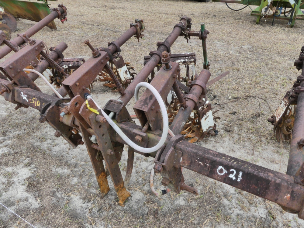 #708 - KMC CULTIVATOR | DeMott Auction