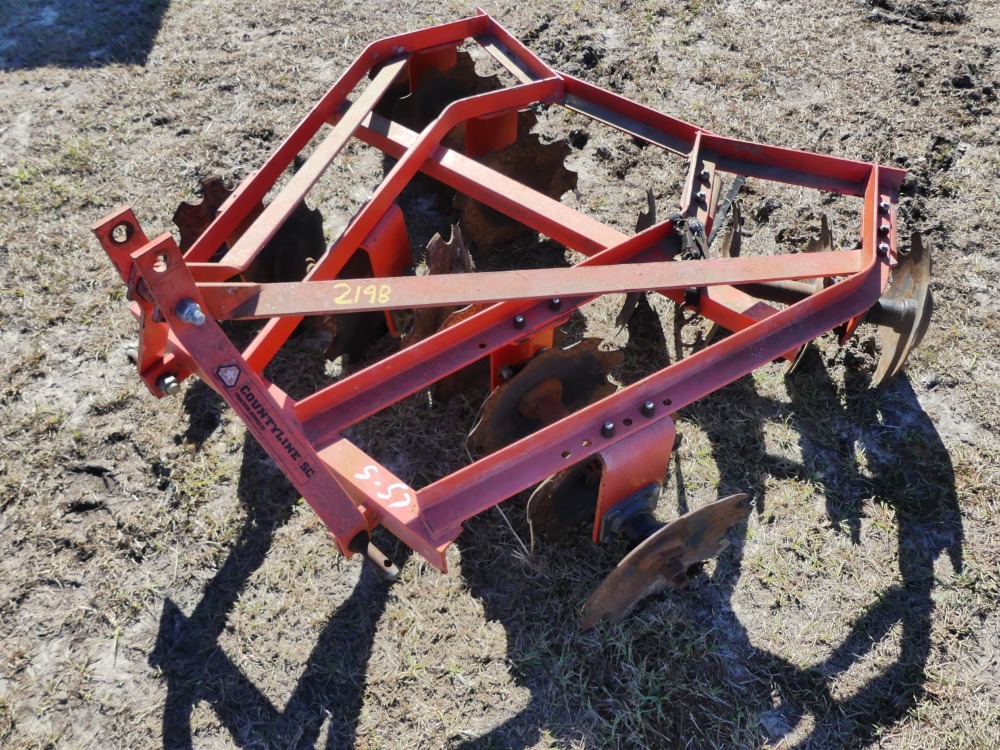 #2198 - CountyLine 5' Disc | DeMott Auction