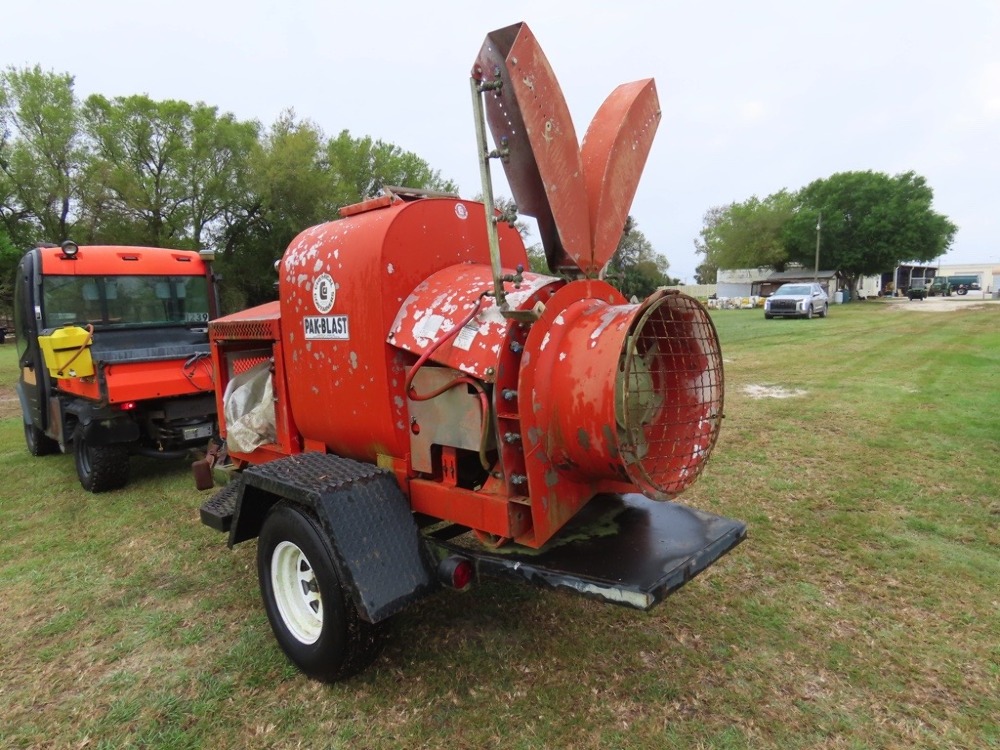 #2009D - Rears PAK-Blast 200 Gallon Compact Sprayer | DeMott Auction