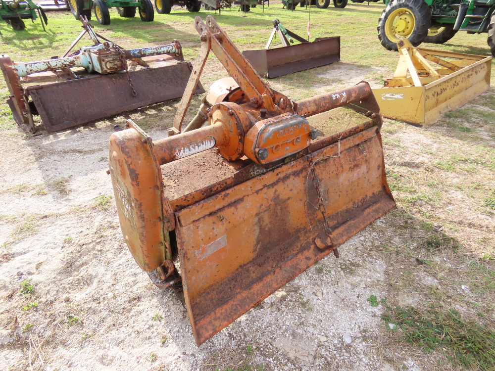 #301 - Maschio Type B 3pt 5' Tiller | DeMott Auction