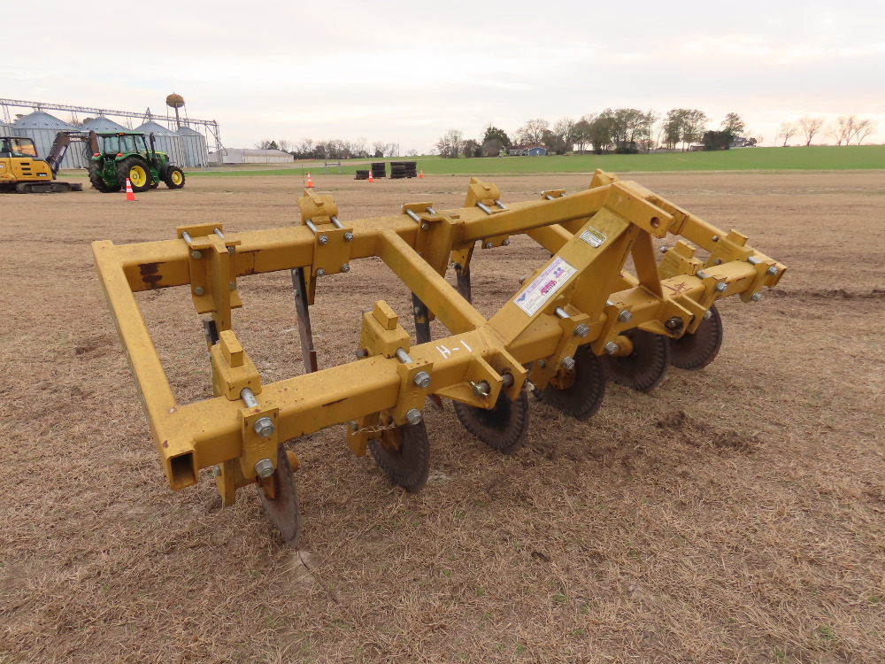 #1207A - Hay King 3pt 6 Shank Renovator | DeMott Auction