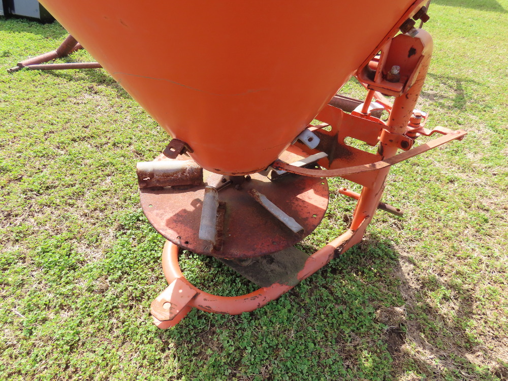 #437 - Baltimatic 3pt Fertilizer Spreader | DeMott Auction