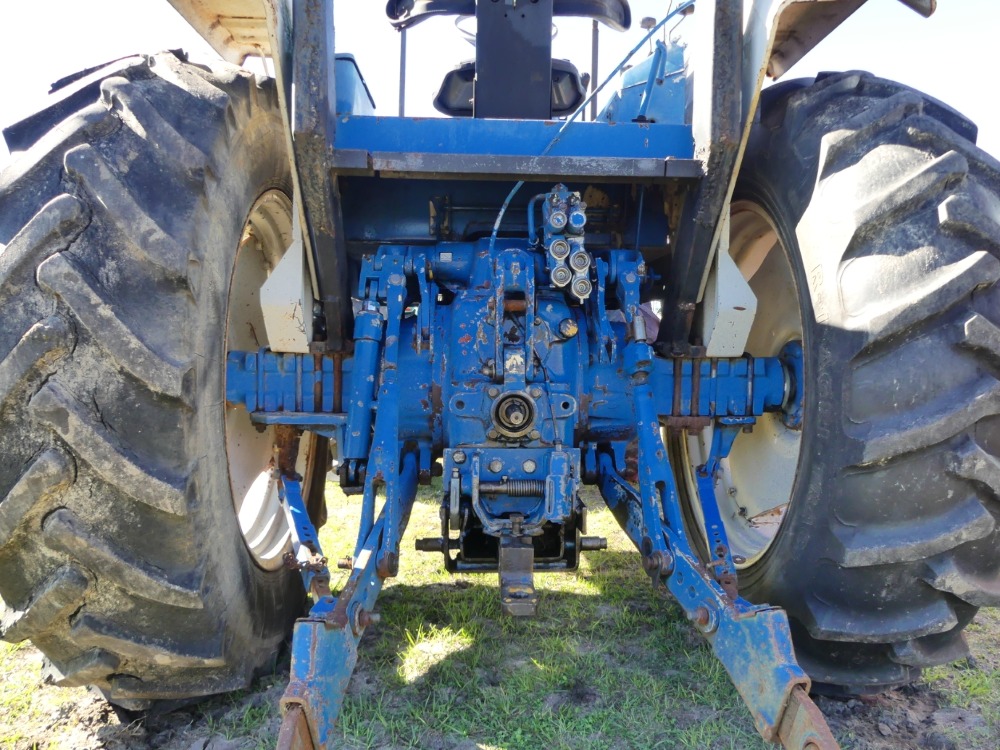 #1260 - 1988 Ford 8210 | DeMott Auction