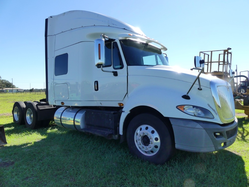 #1469 - 2015 International Pro Star | DeMott Auction