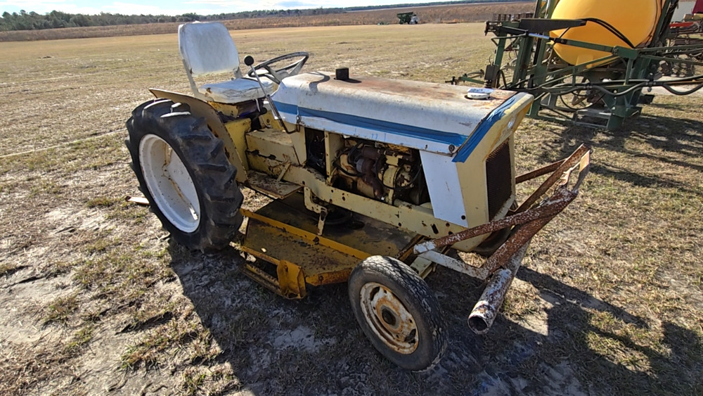 #2116 - Cub Low Boy Tractor | DeMott Auction