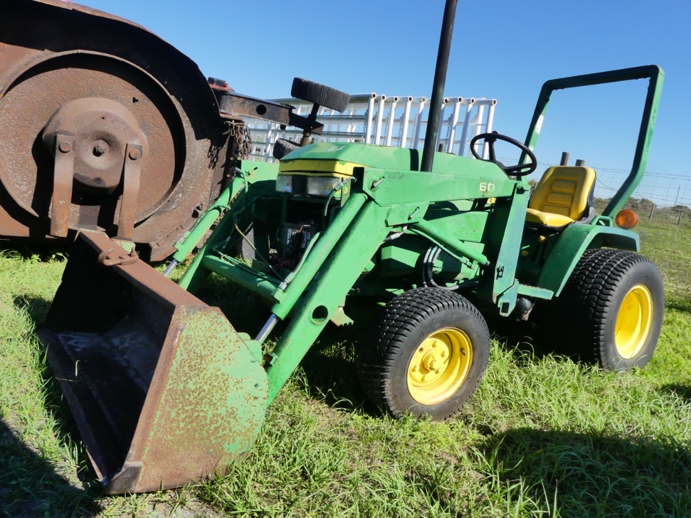 #1226 - John Deere 670 | DeMott Auction