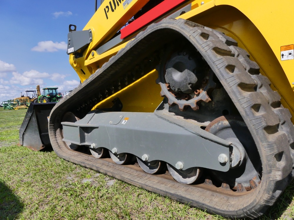 #1147 - 2022 Wacker Neuson ST31 Skid Steer | DeMott Auction