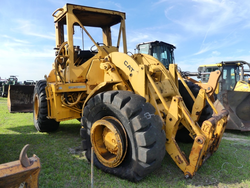 #1176 - Cat 950 w/ Bucket & Hyd QT | DeMott Auction