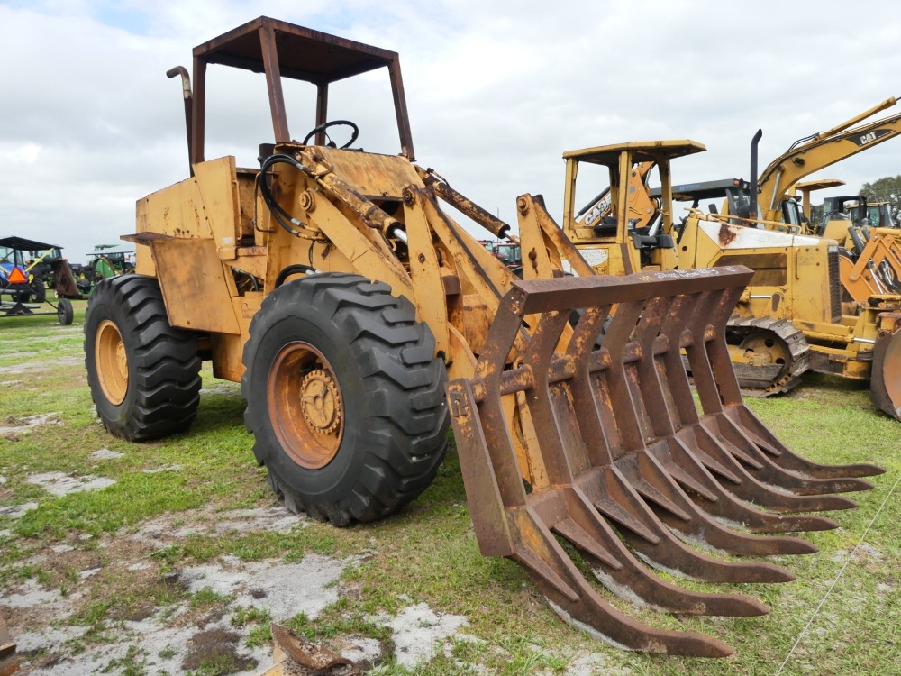 #1195 - Case W20C Wheel Loader | DeMott Auction
