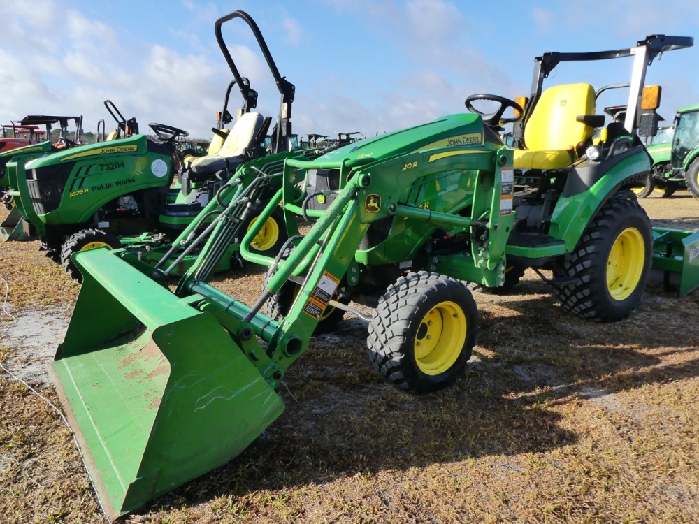 #1374 - 2021 John Deere 2025R | DeMott Auction