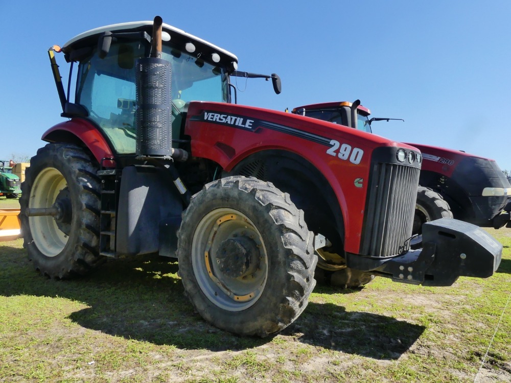 #1301 - 2014 Versatile 290 | DeMott Auction