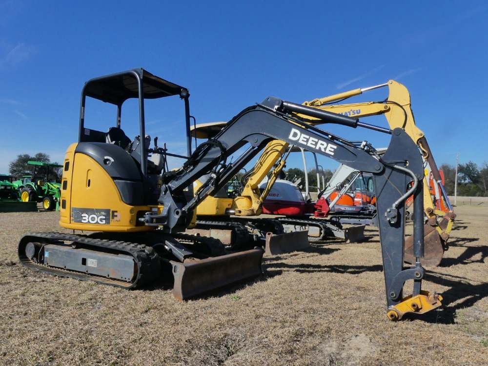 #1135 - 2019 John Deere 30G Mini Excavator | DeMott Auction