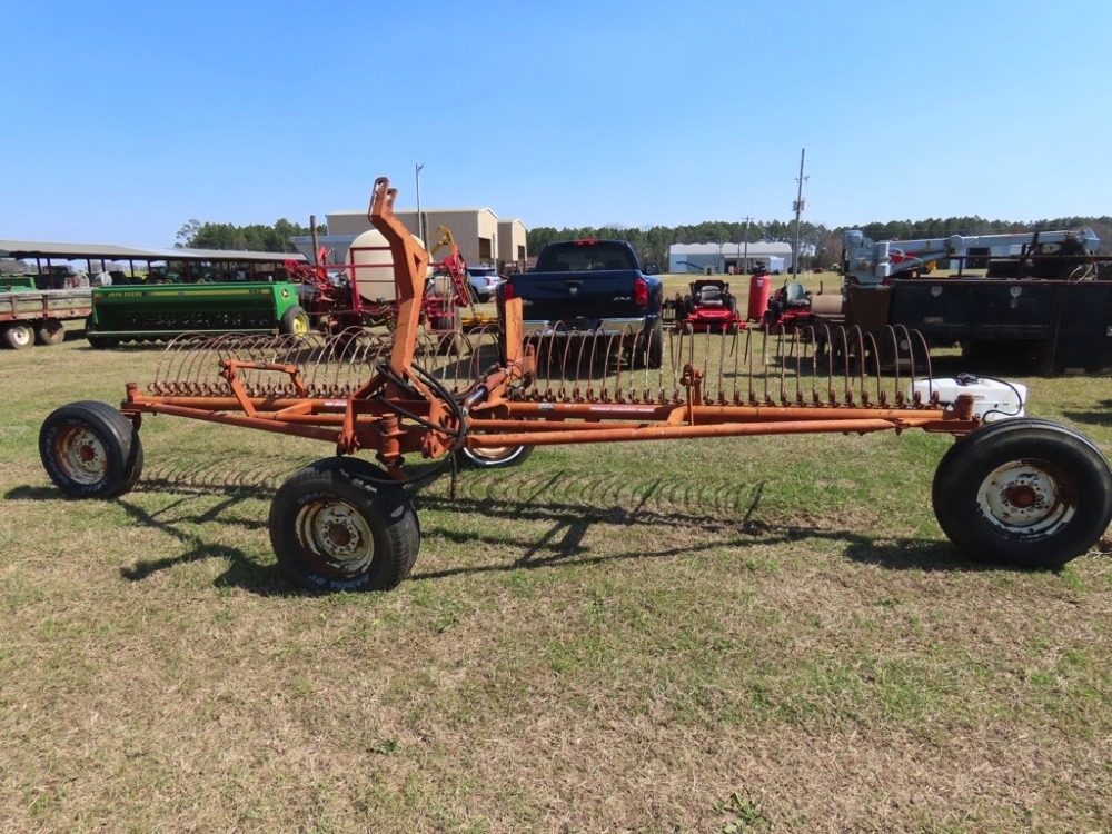 #530 - Pecan Limb Rake | DeMott Auction