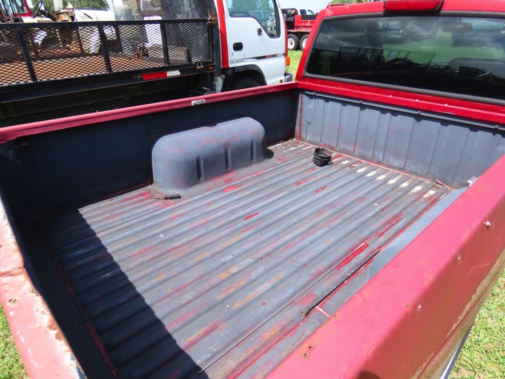 #1168 - 1994 Nissan Frontier | DeMott Auction