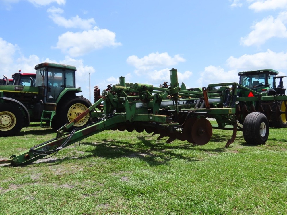 #1366 - Unverferth Brent CPC PT 16' Disc Ripper | DeMott Auction