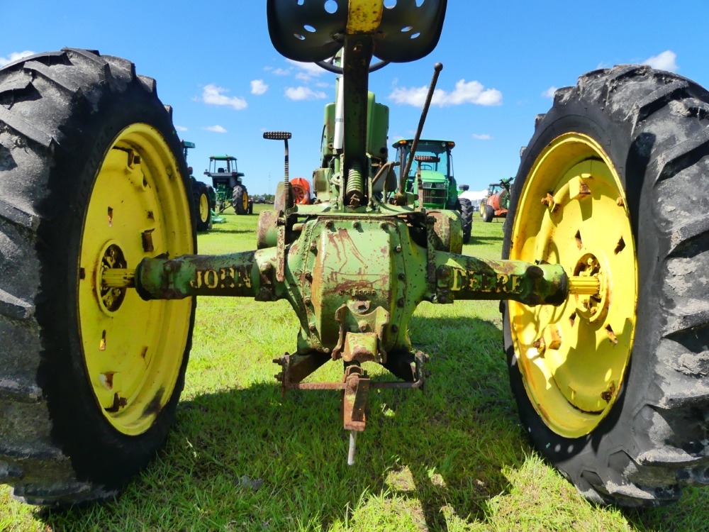 #1348 - John Deere Model B Tri-Cycle | DeMott Auction