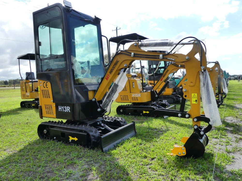 #1124 - AGT H13R Mini Excavator | DeMott Auction