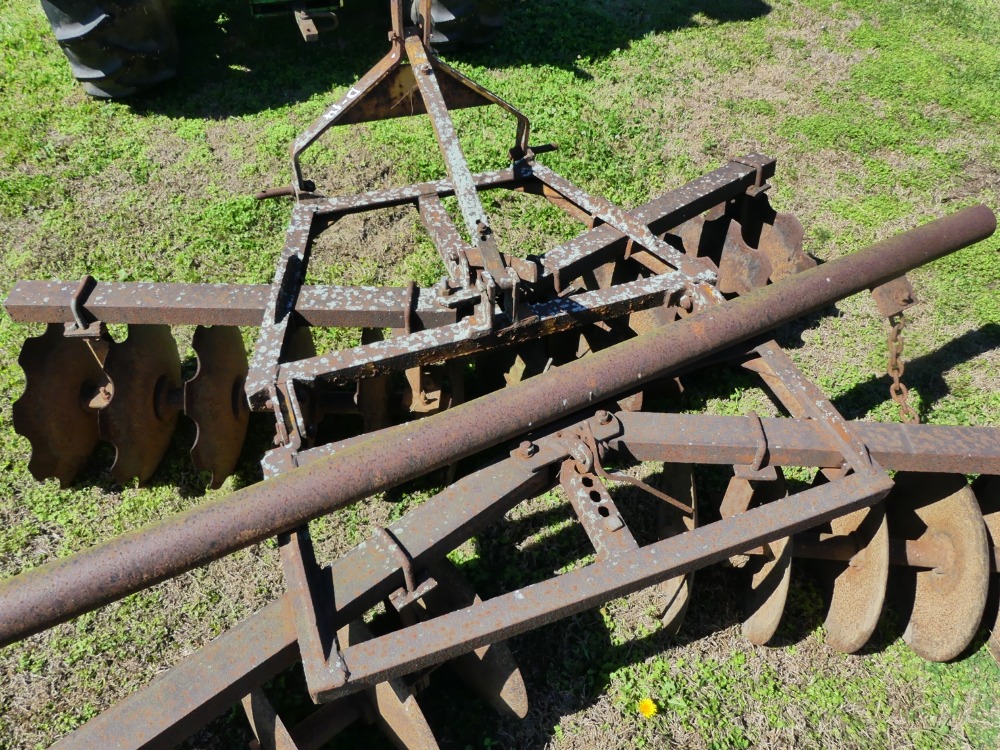 #329 - Taylor Way 3pt 8' Disc Harrow | DeMott Auction