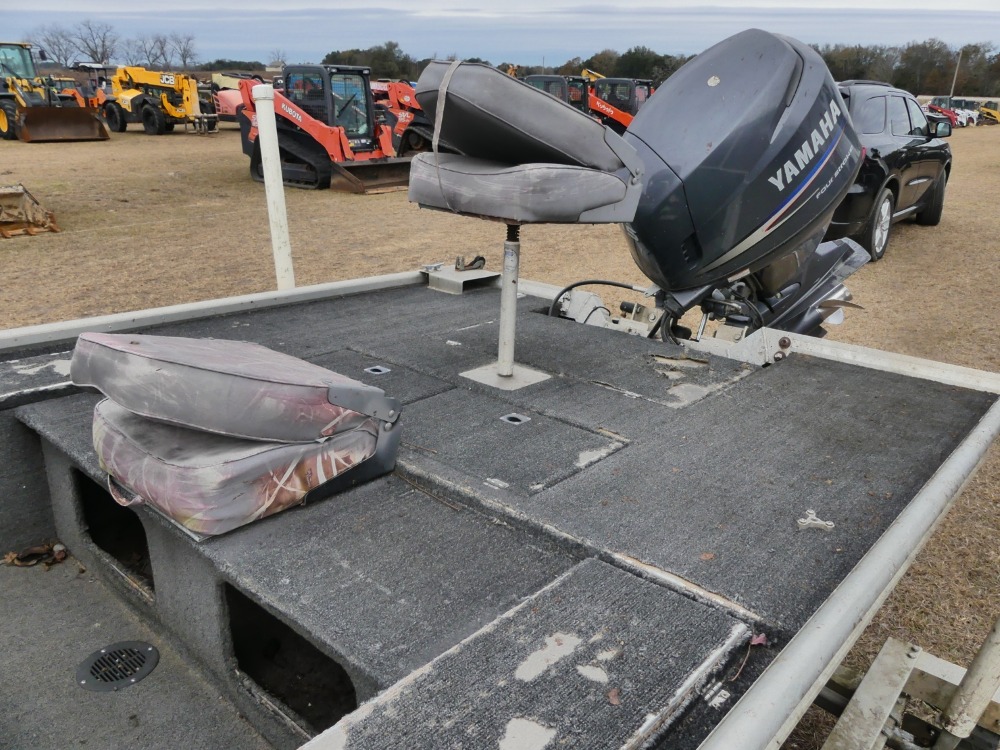 #1048 - C5 20' Aluminum Boat | DeMott Auction