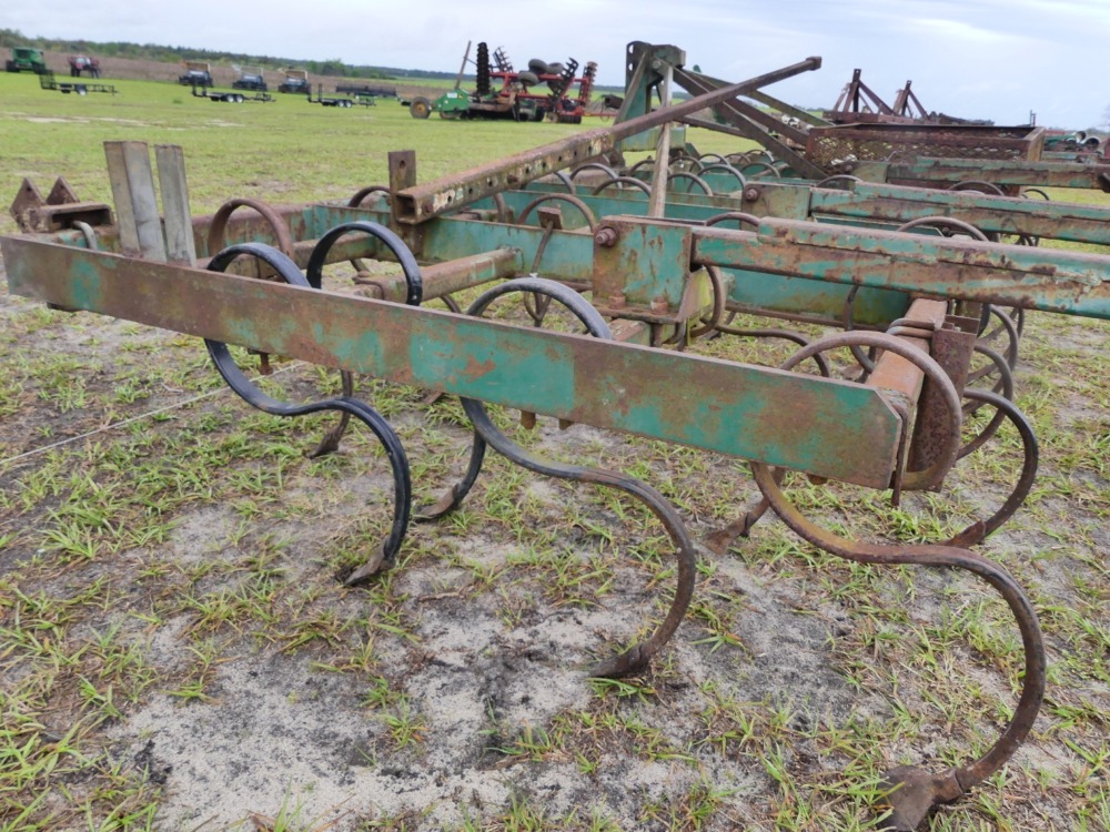 #2323 - KMC Field Cultivator | DeMott Auction