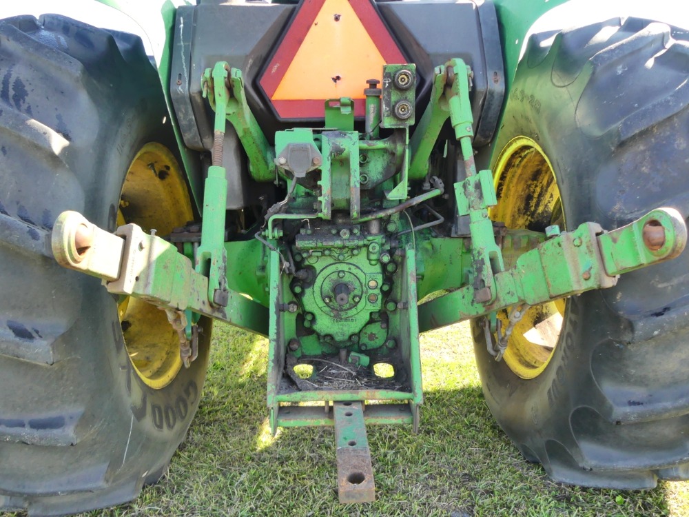 #1282 - 2015 John Deere 5075E | DeMott Auction