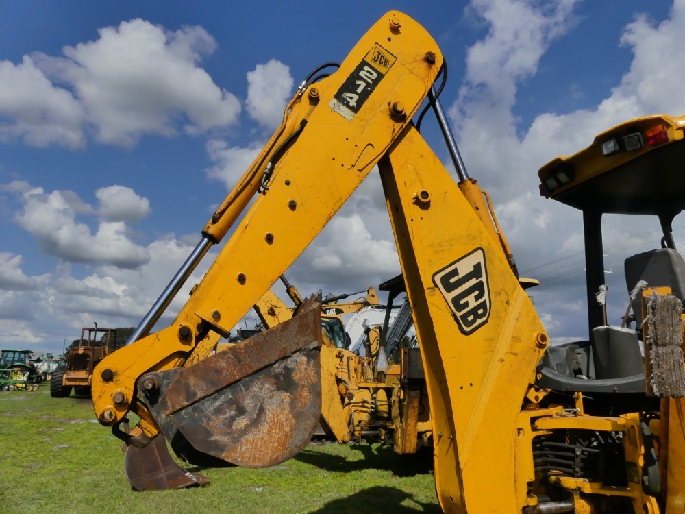 #1186 - JCB 214 Backhoe | DeMott Auction