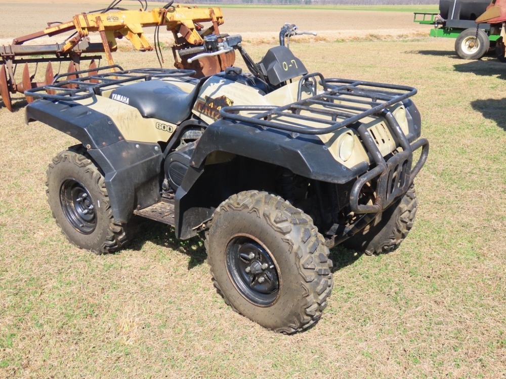 #402 - Yamaha 600 Grizzly Four-wheeler | DeMott Auction