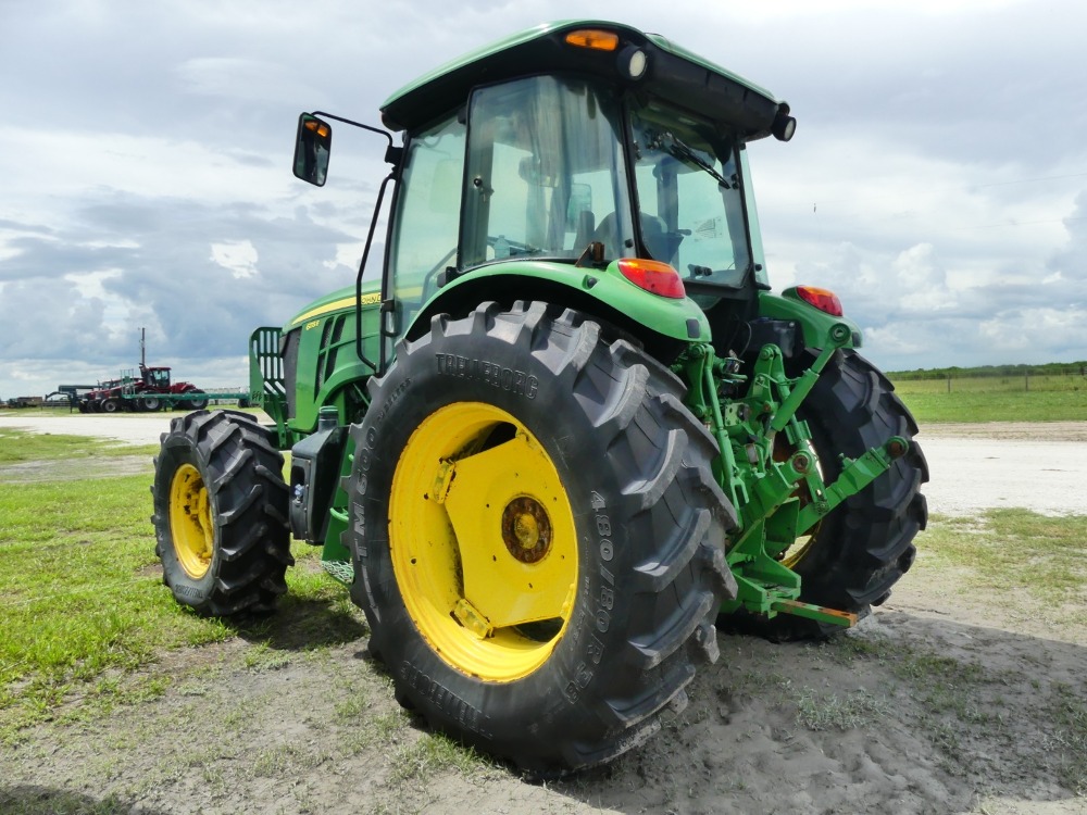 #1325 - 2022 John Deere 6135E | DeMott Auction