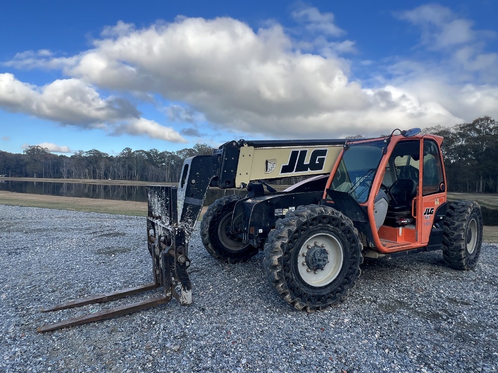 #72 - JLG 642 Telehandler | DeMott Auction